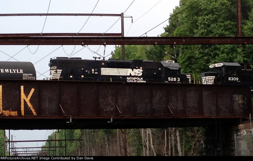 NS GP38-2 5283 on 14G